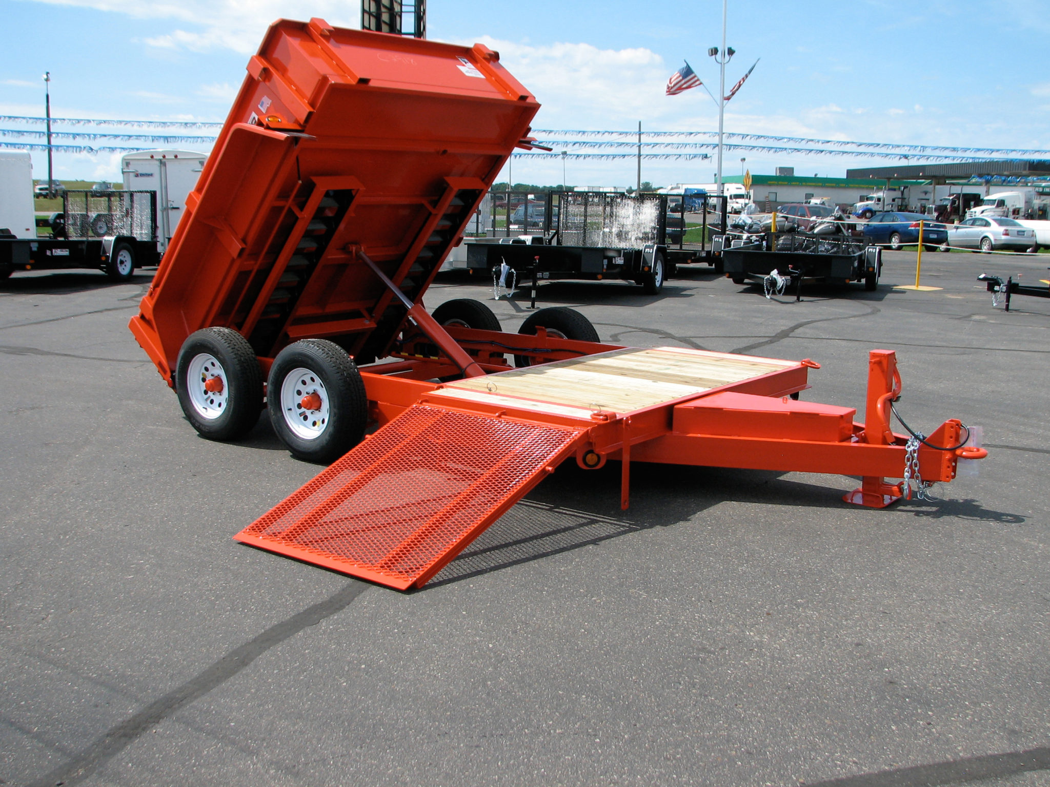 Front Stationary Deck with Rear Dump Box - Felling Hydraulic dump
